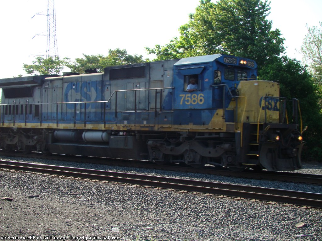 CSX 7586